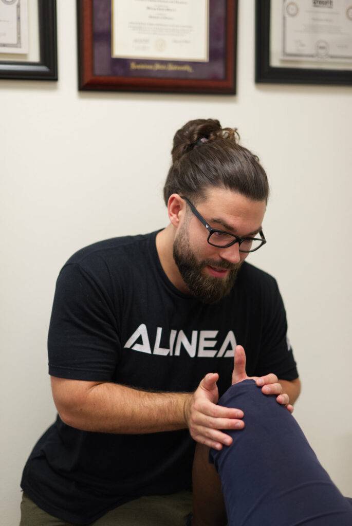 Knee Pain - Alinea Performance